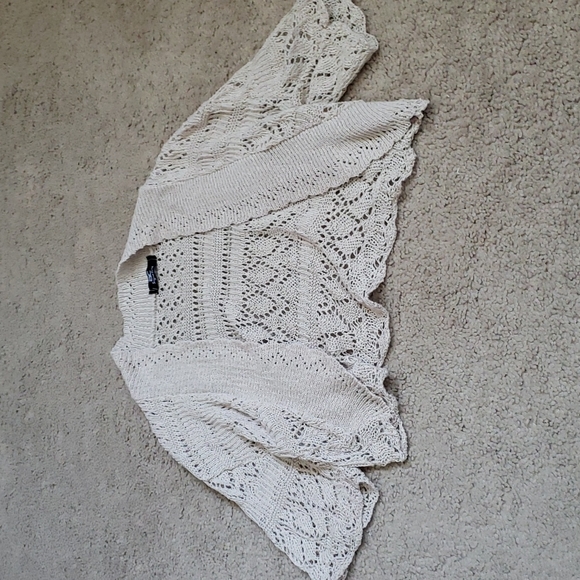 ac signature | Sweaters | Ac Signature Shrug | Poshmark